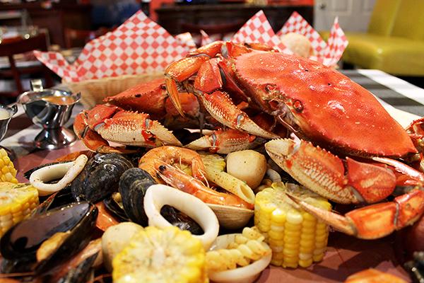 10 Tasty Canadian Spots For Fresh Seafood Boils