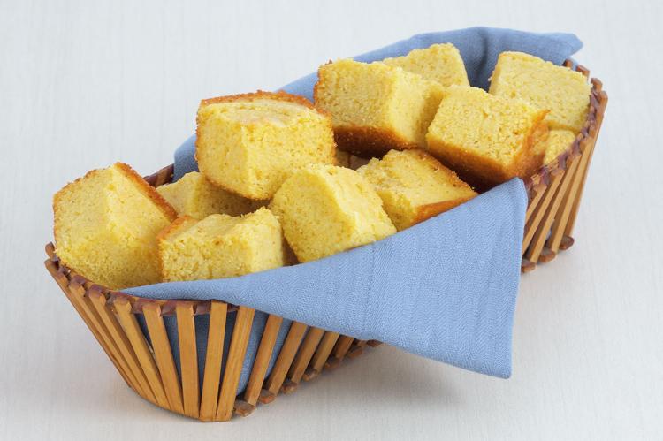 Anna Olson's Classic Cornbread