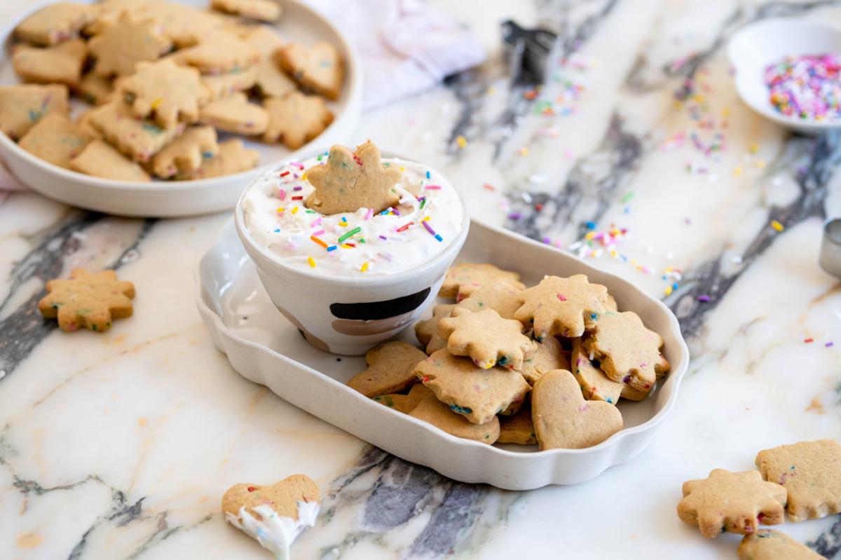 Dunkable Funfetti Cookies With Cream Cheese Dip