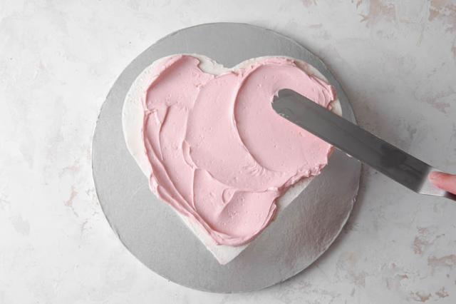 How To Make A Baddie Birthday Cake
