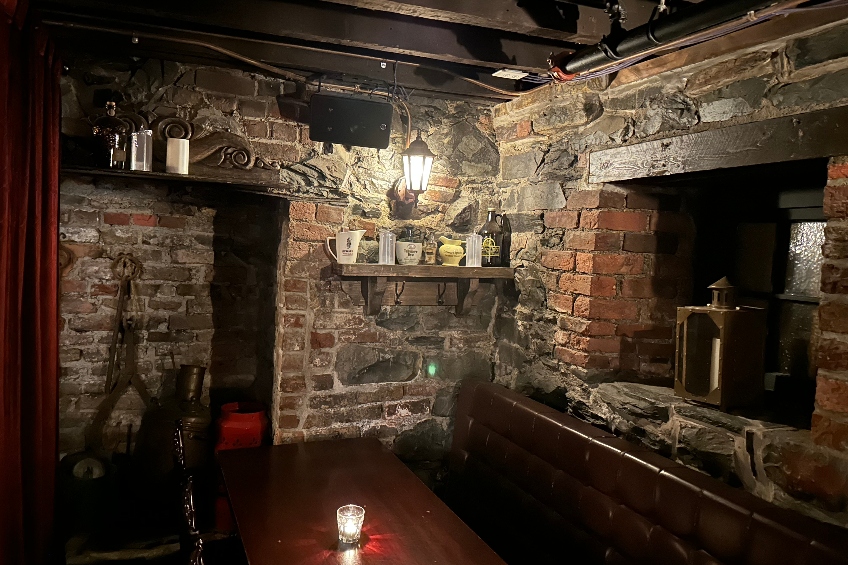 11 Canadian Restaurants That Will Take You Back In Time