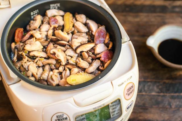 Best Chinese Chicken And Shiitake Rice Cooker Dinner Recipe