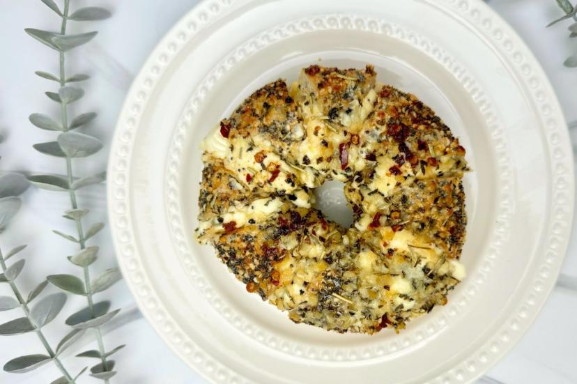 Viral Garlic Cream Cheese-Stuffed Bagel | Flavour Network