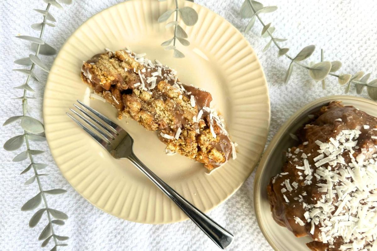 How To Make This 4 Ingredient Lazy Cake | Flavour Network