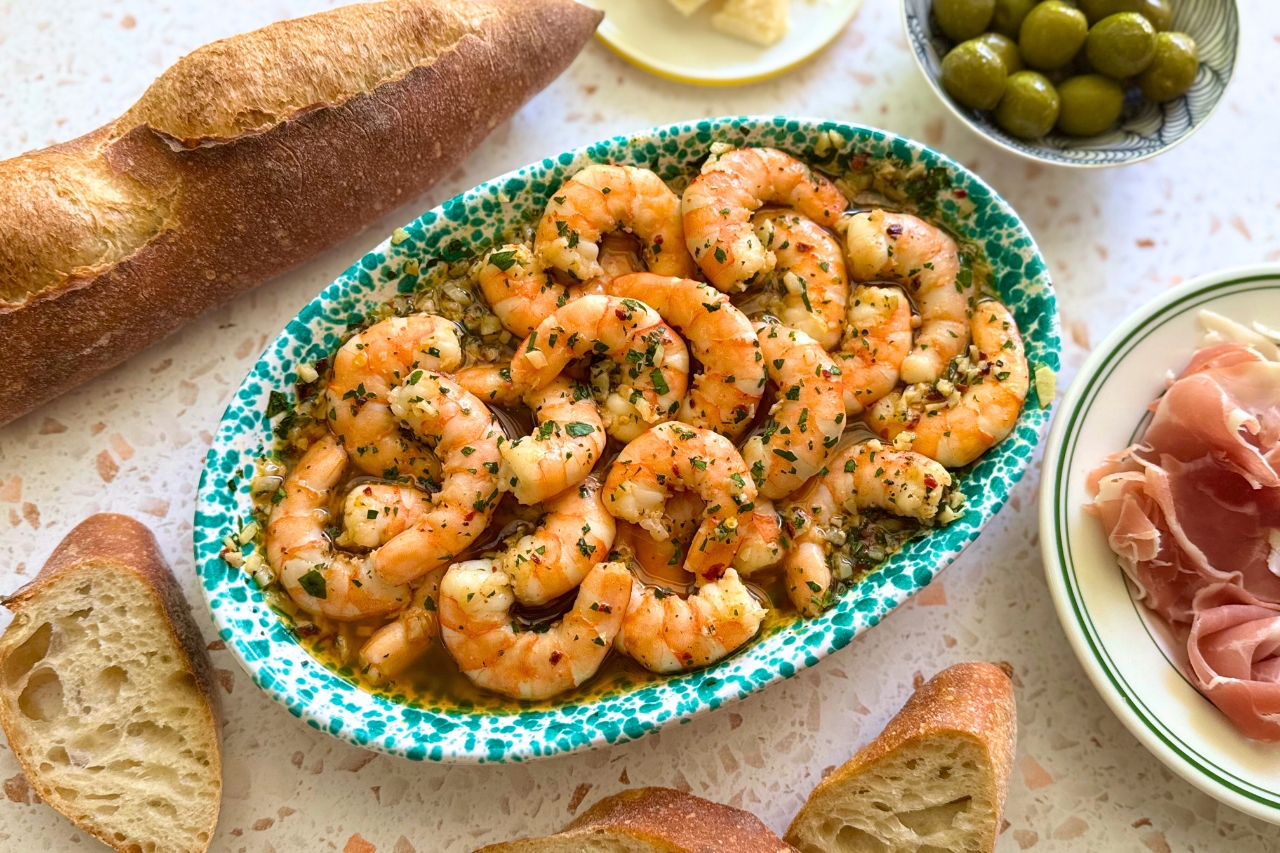 Best Spanish Gambas Al Ajillo (Shrimp In Garlic Sauce) Recipe | Flavour ...